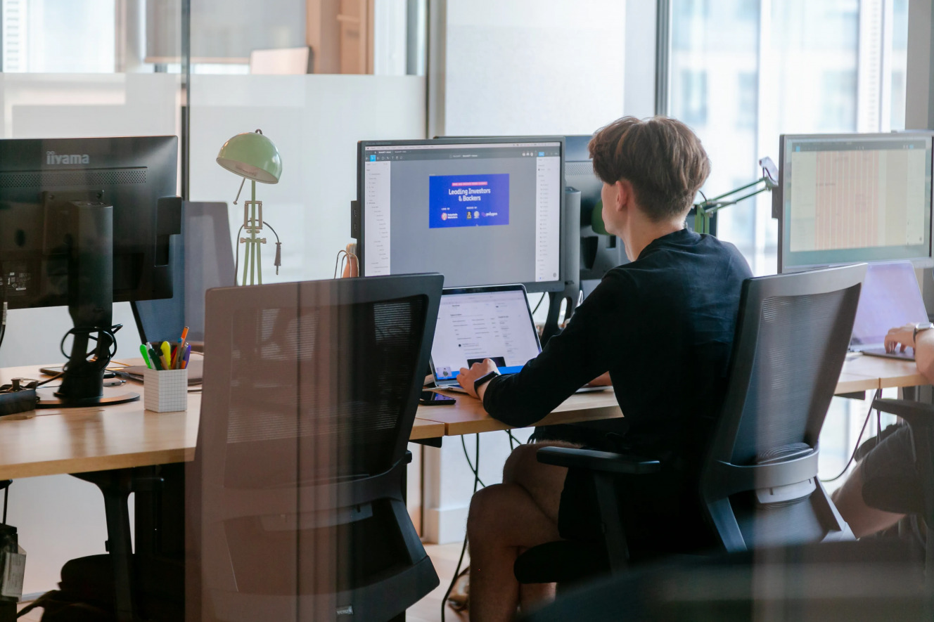 What is digital consulting | Flying Bisons